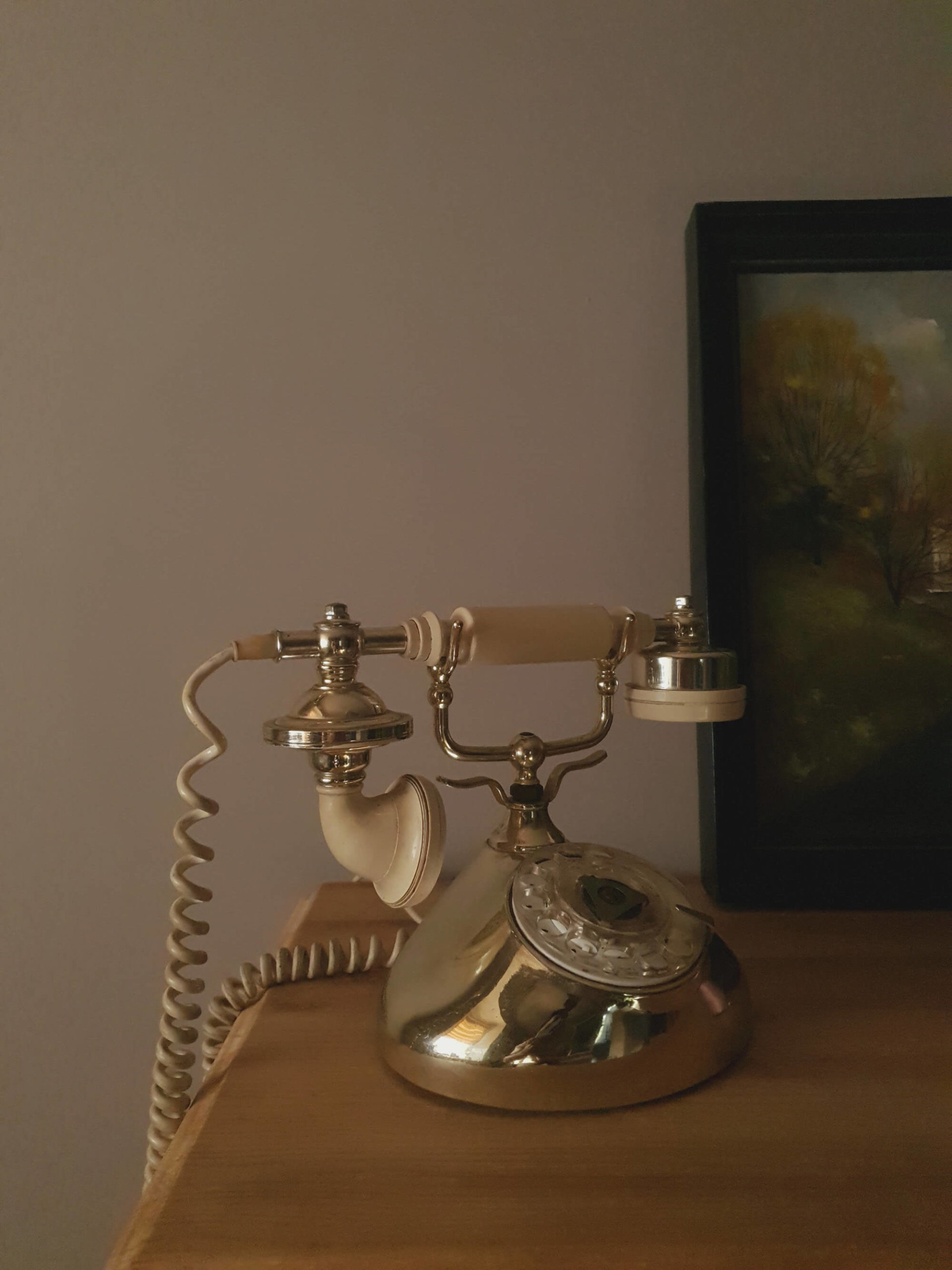 Brand Inspiration: Romantic, decadent, passionate, moody - Hello Magic ...